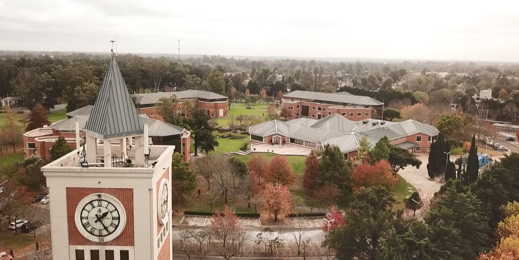 Primeros 40 años del IAE y vamos por más - IAE Business School