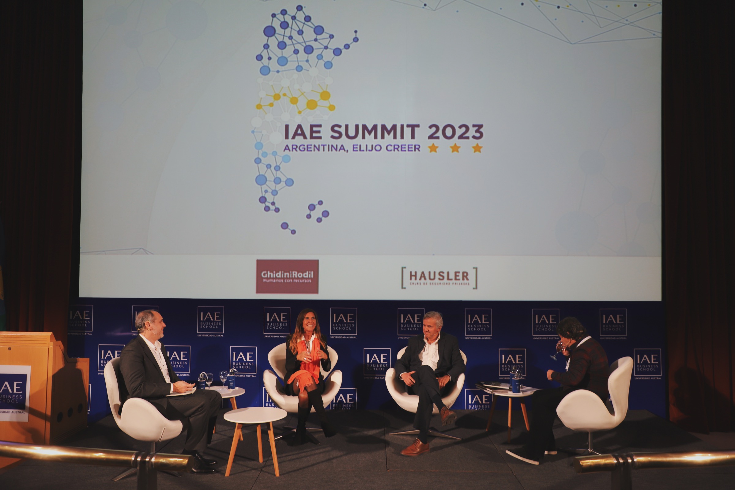 IAE SUMMIT 2023: “Un país con potencial infinito” - IAE Business School